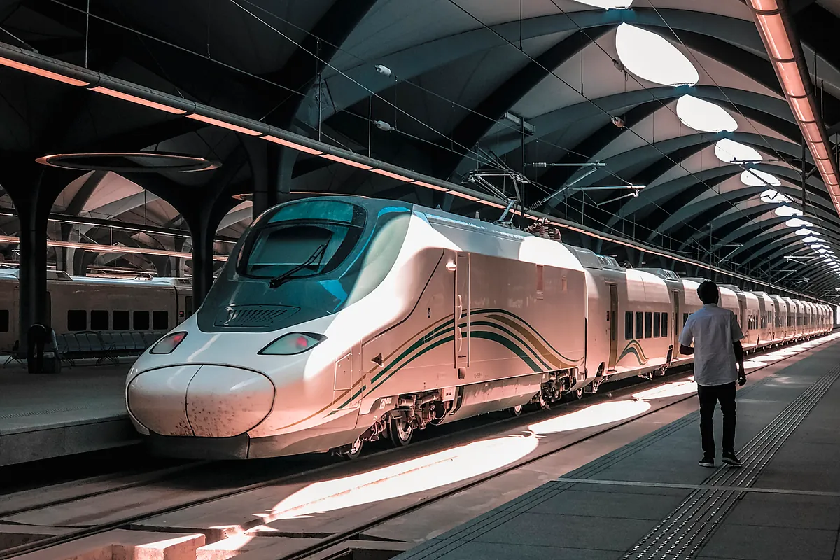 La nueva propuesta de Renfe: un tren que recorra Europa de este a oeste ...