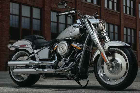 Fat Boy 'Gray Ghost', la fantasmada más bella de Harley-Davidson | Motor