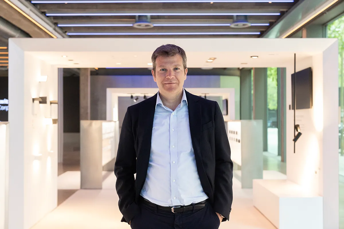 Simon da un giro a su estrategia con 100 millones en inversiones | Cataluña