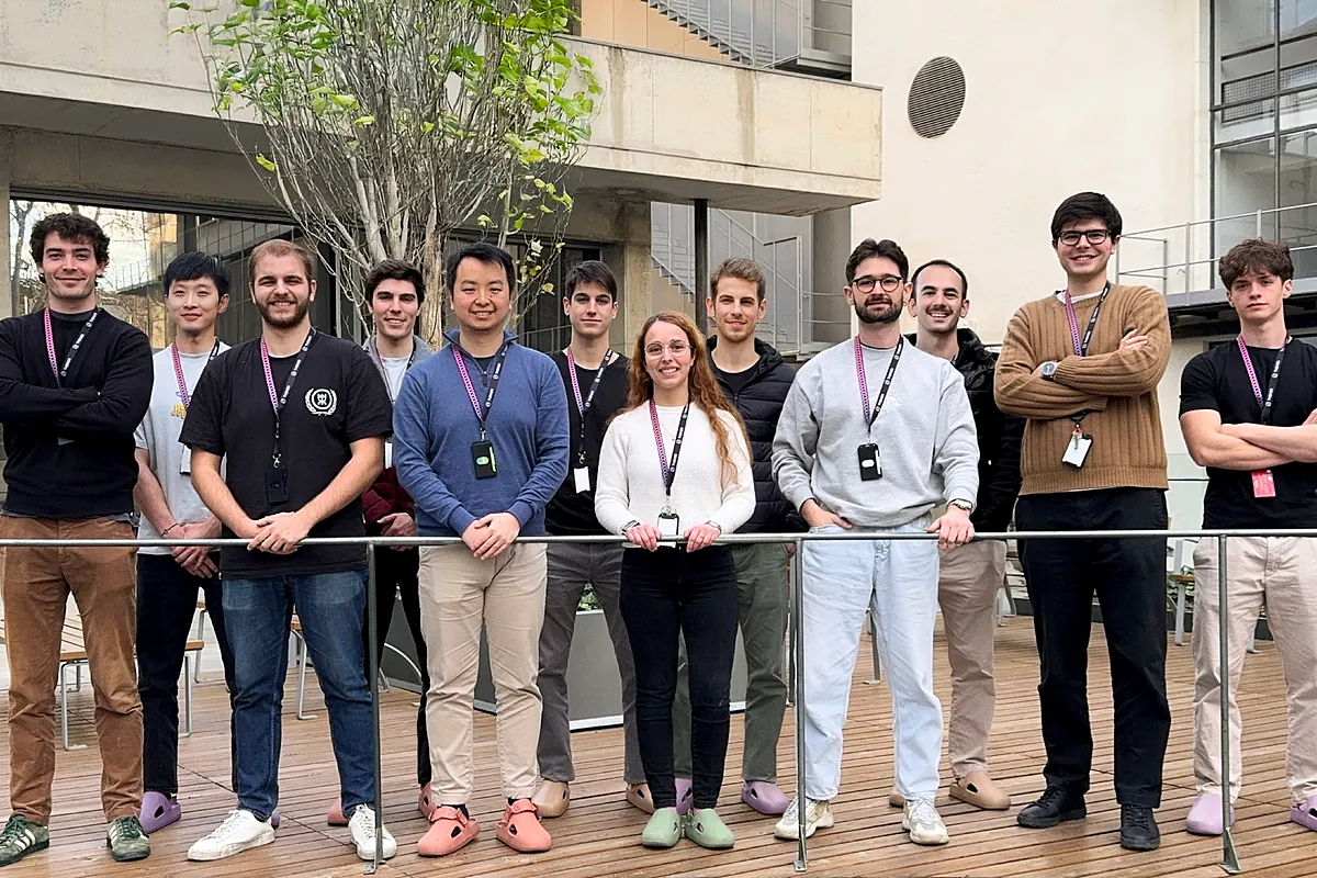 Así es Theker, la 'start up' de IA y robótica en la que invierte ...