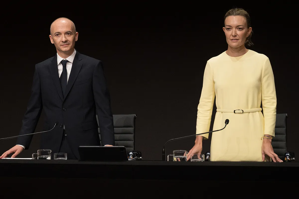 Bokep tu dressed in provocative lingerie and overall she