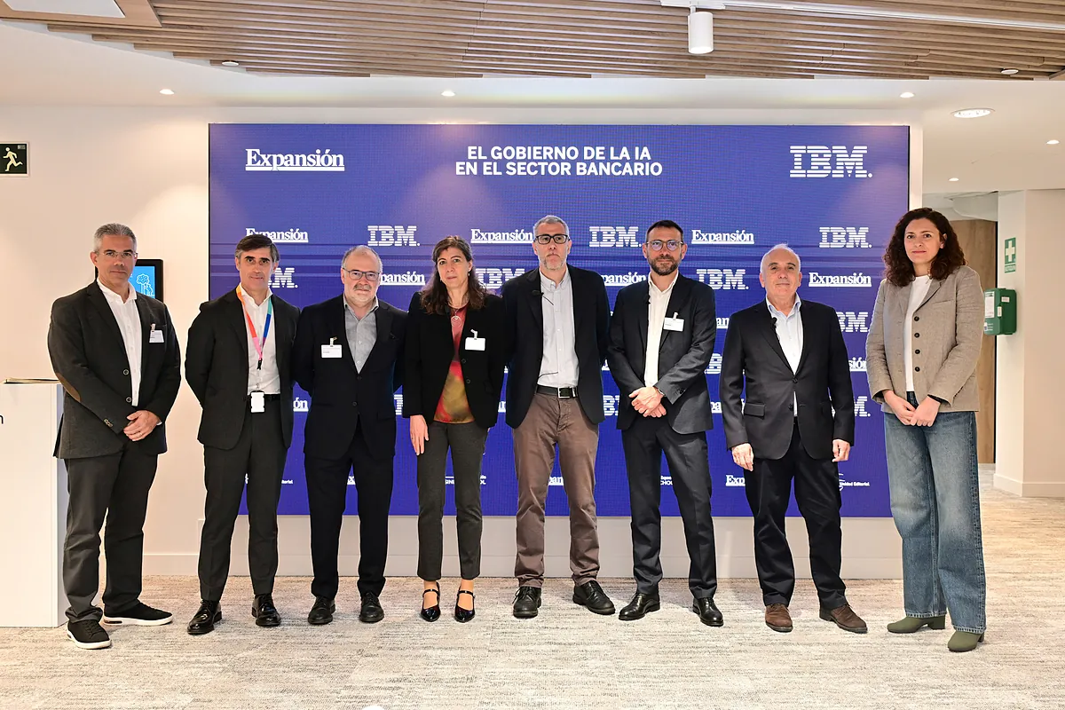 Gobierno de la IA, un reto clave y transversal en la banca | Economía