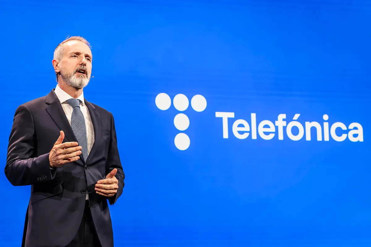 Telefónica recortará su deuda a 26.000 millones con la reorganización ...